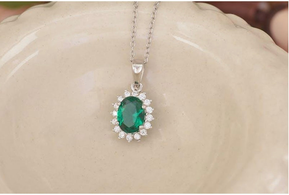 Birthstone Necklaces: The Perfect Personalized Gift Idea – Finn + Emma